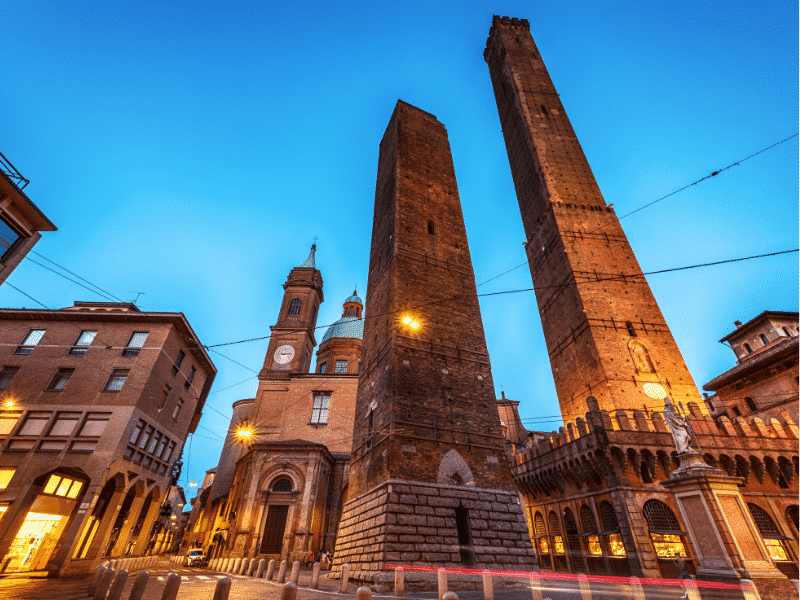 Ontdek leuke feiten over Bologna: verborgen juweeltjes, lokale legenden ...