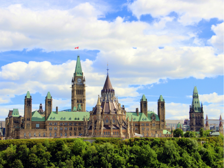10 Fun Facts About Ottawa: Discover Hidden Gems & Legends