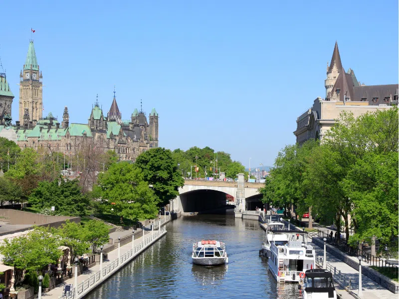 10 Fun Facts About Ottawa: Discover Hidden Gems & Legends