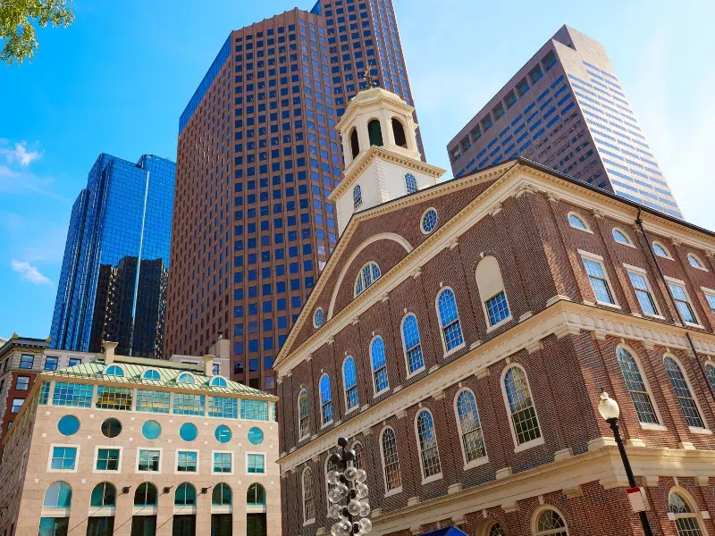 Descubra Faneuil Hall Marketplace: La joya histórica de Boston