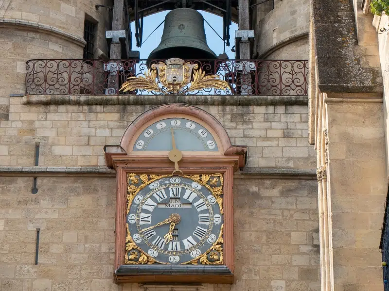 Discover Grosse Cloche: Bordeaux's Historic Landmark