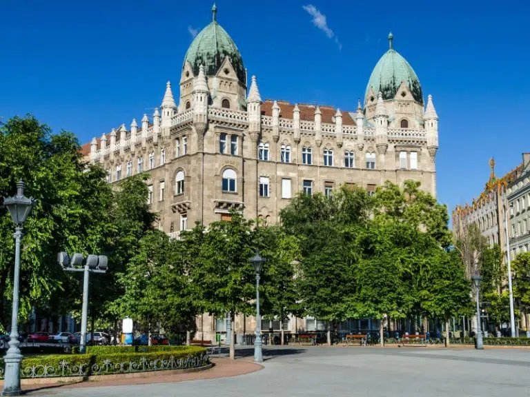 Discover Liberty Square: Budapest's Historic Gem