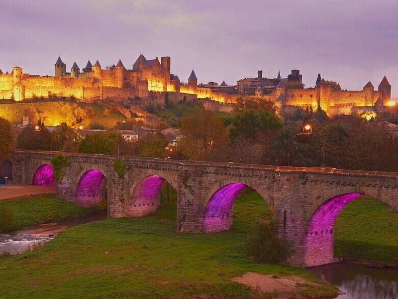 Découvrez le Pont Vieux : Un joyau historique à Carcassonne