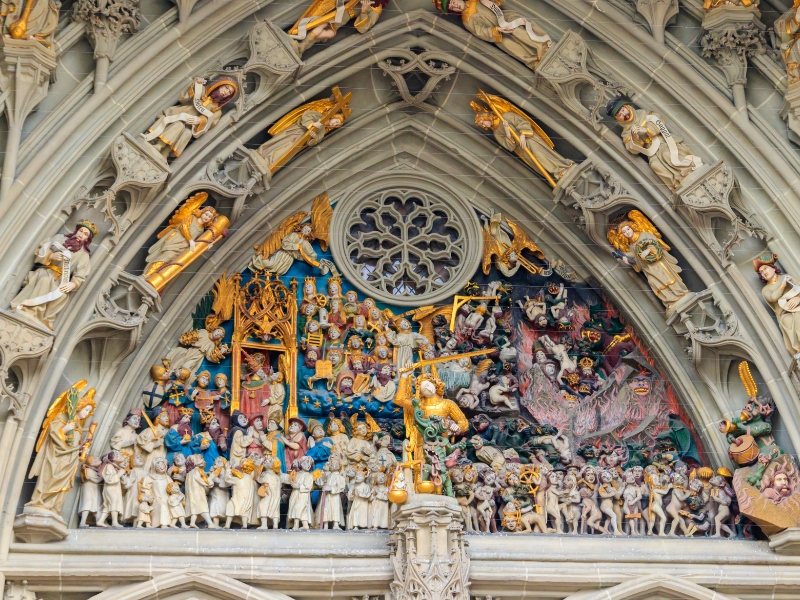 Descubra la Catedral de Berna: Una catedral gótica en Suiza