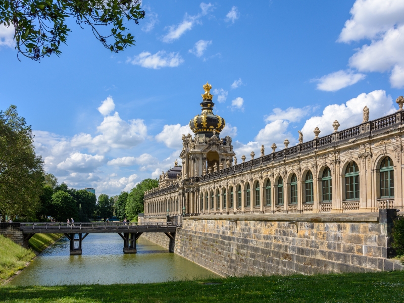 Discover the Zwinger: A Baroque Masterpiece in Dresden