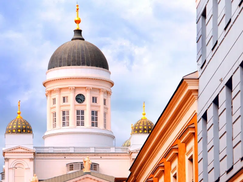 Discover the Helsinki Cathedral: A Neoclassical Gem