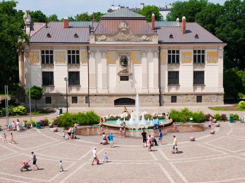 Entdecken Sie den Plac Szczepański: Der charmante Platz in Krakau
