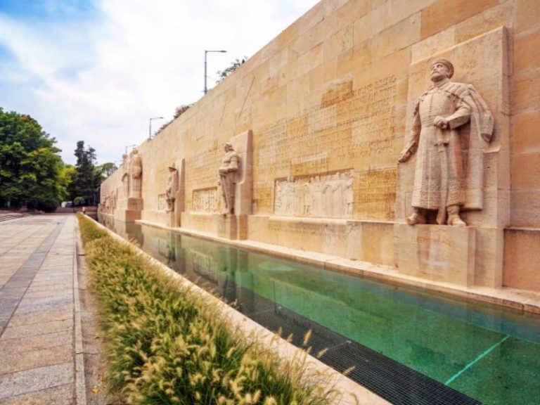 Discover the Reformation Wall: Geneva's 4 Pioneers of the Reformation