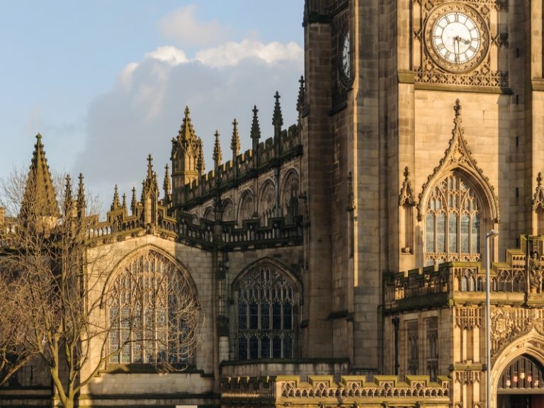 Discover Manchester Cathedral: A Historical Gem