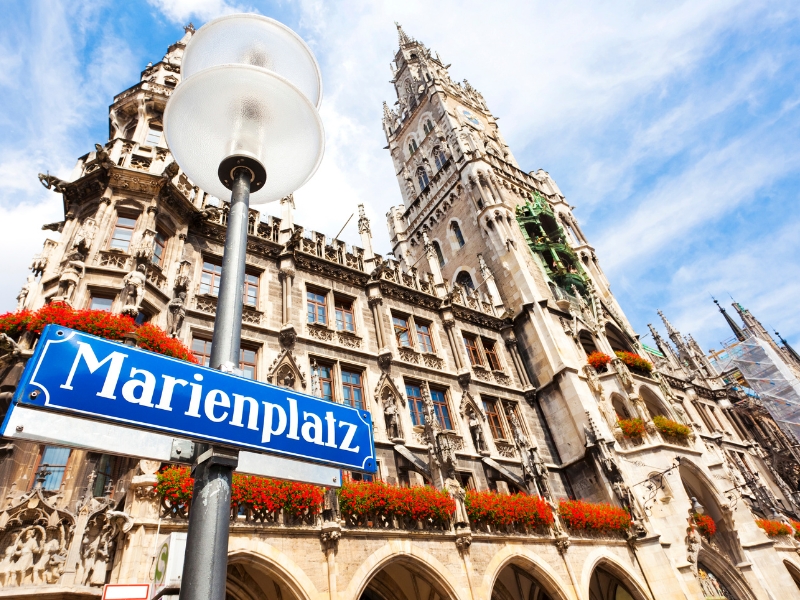 Descubra Marienplatz: el corazón cultural y la historia de Múnich