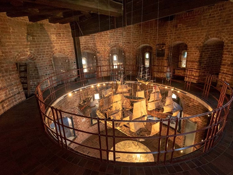 Discover Museum Holstentor: Lübeck's Historic Landmark