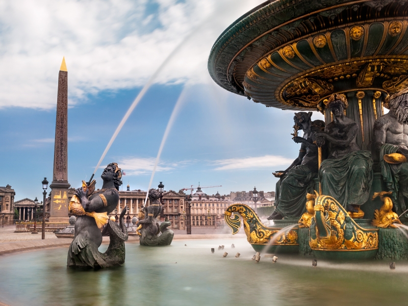 Découvrez la Place de la Concorde : Le monument historique de Paris