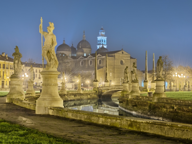 Descubra Prato della Valle: a maior praça cénica da Europa