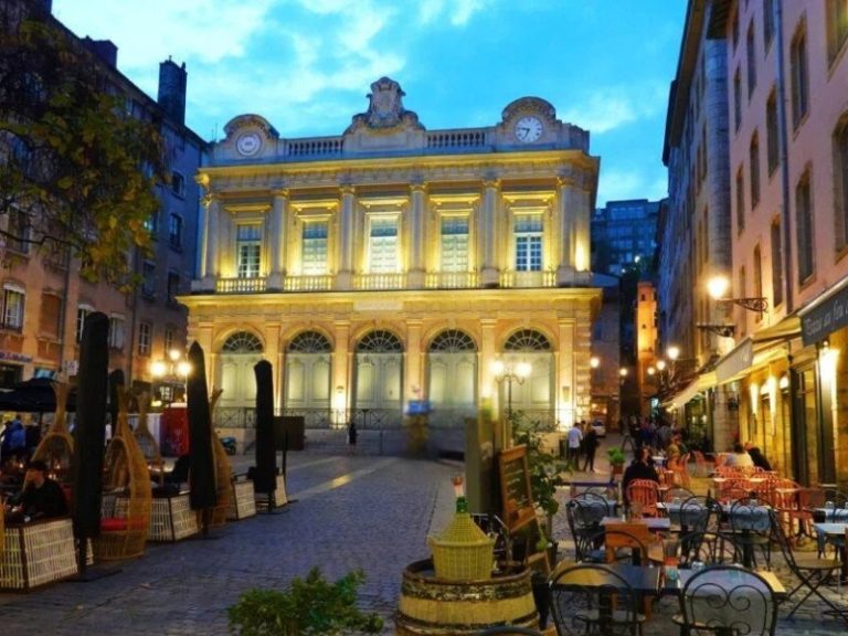 Discover the Temple du Change: Lyon's Historic Jewel