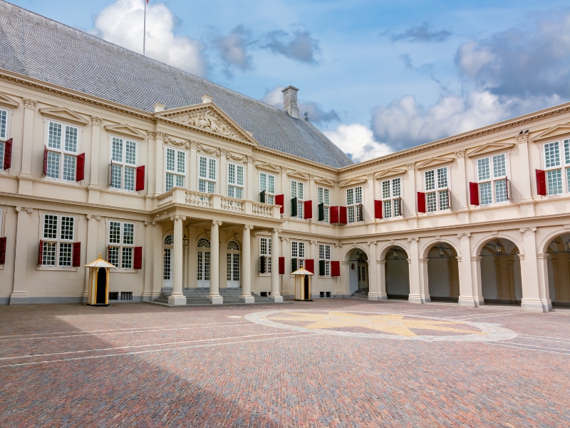 Noordeinde Palace