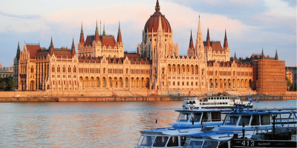 Attività di team building unica a Budapest | World City Trail