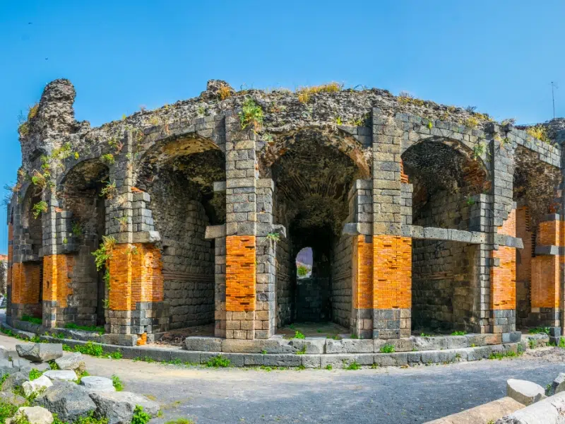 Descubra o teatro greco-romano de Catânia: Uma joia histórica