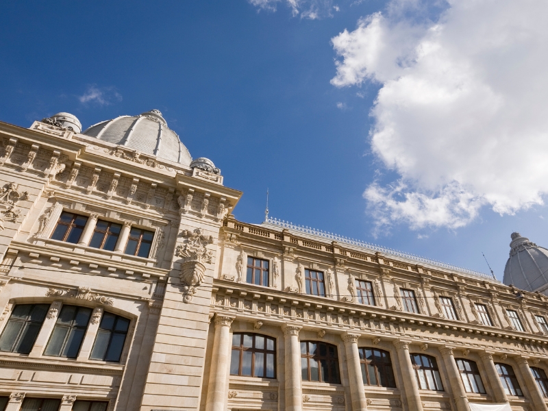 Scoprite il Museo di Storia della Romania: Manufatti a Bucarest