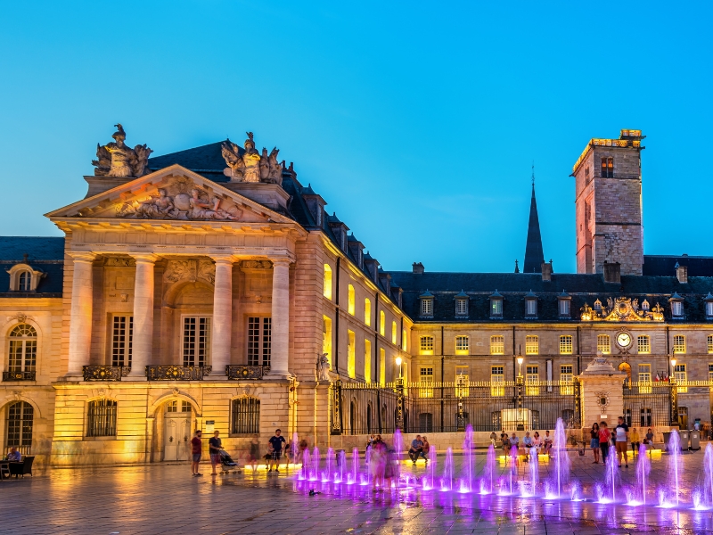 Découvrez le Palais des Ducs : Le joyau historique de Dijon