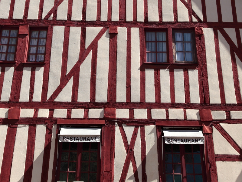 Discover Place François Rude: Dijon's Historic Square