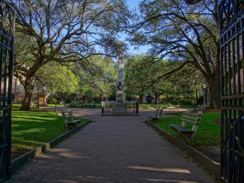 Discover Washington Square: Charleston's Historic Oasis