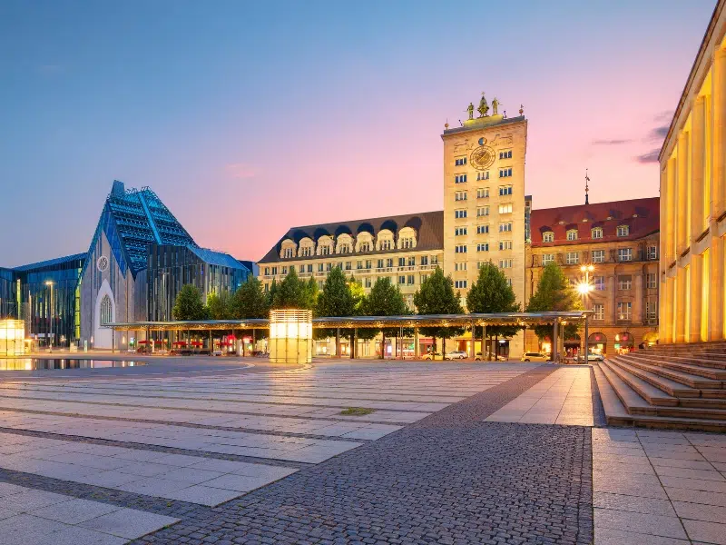 Descubra la Krochhochhaus: El icono de la arquitectura moderna de Leipzig