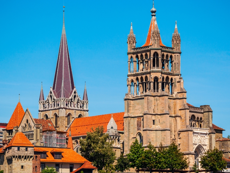 Descubrir el majestuoso patrimonio de la catedral de Lausana