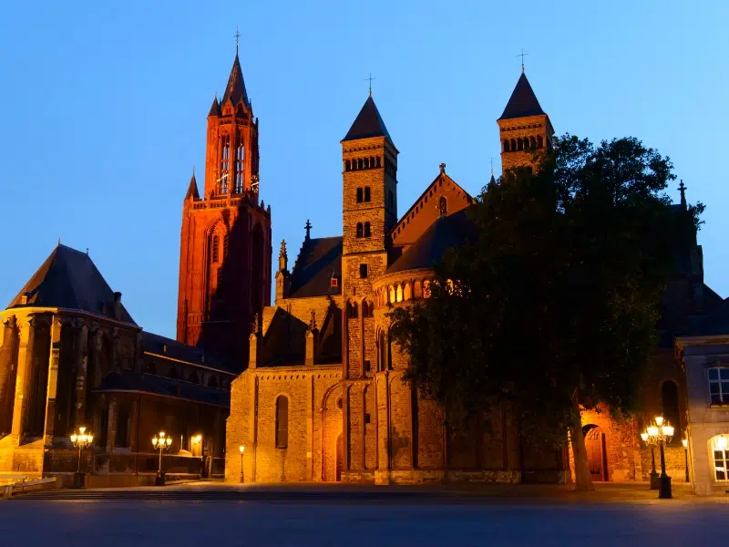 Descobrir Vrijthof: O coração cultural de Maastricht