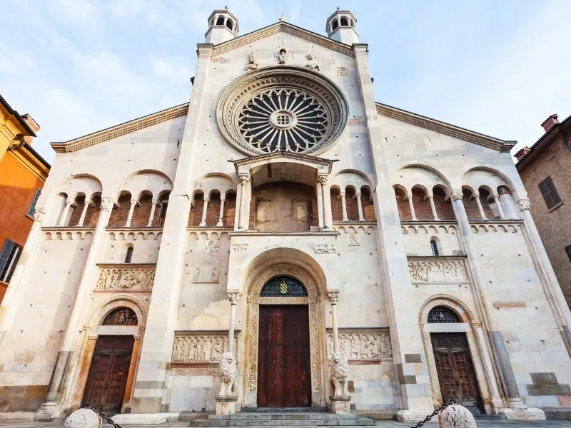 Discover Modena Cathedral: A Romanesque Art Masterpiece