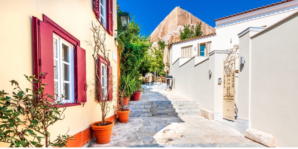 Discover the Daring Plaka in Athens: A Historic Gem