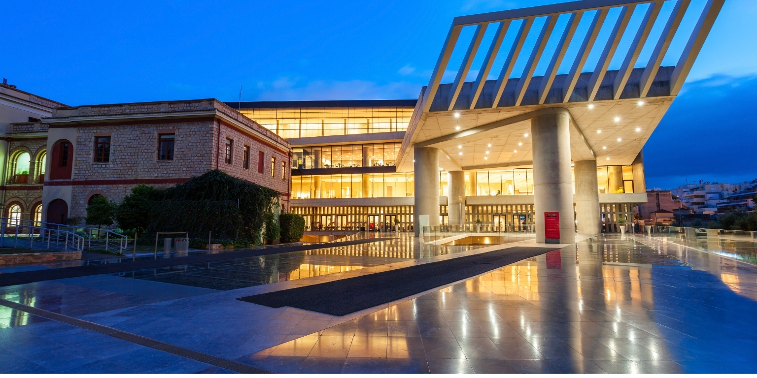 Ανακαλύψτε το Μουσείο της Ακρόπολης: Αθήνα: Ένα σύγχρονο θαύμα στην Αθήνα