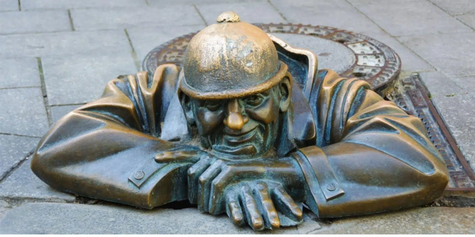 Discovering the Cumil Statue: A Quirky Icon of Bratislava