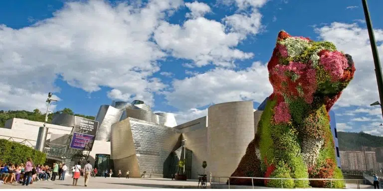 Amor de cachorro: Celebración del icono de Jeff Koons en Bilbao